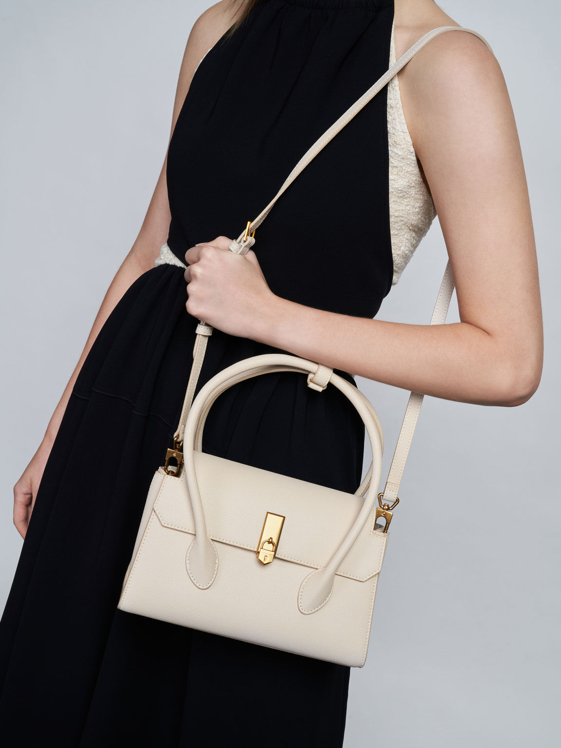 Sale Tas Handbags Wanita | Belanja Online | CHARLES & KEITH ID