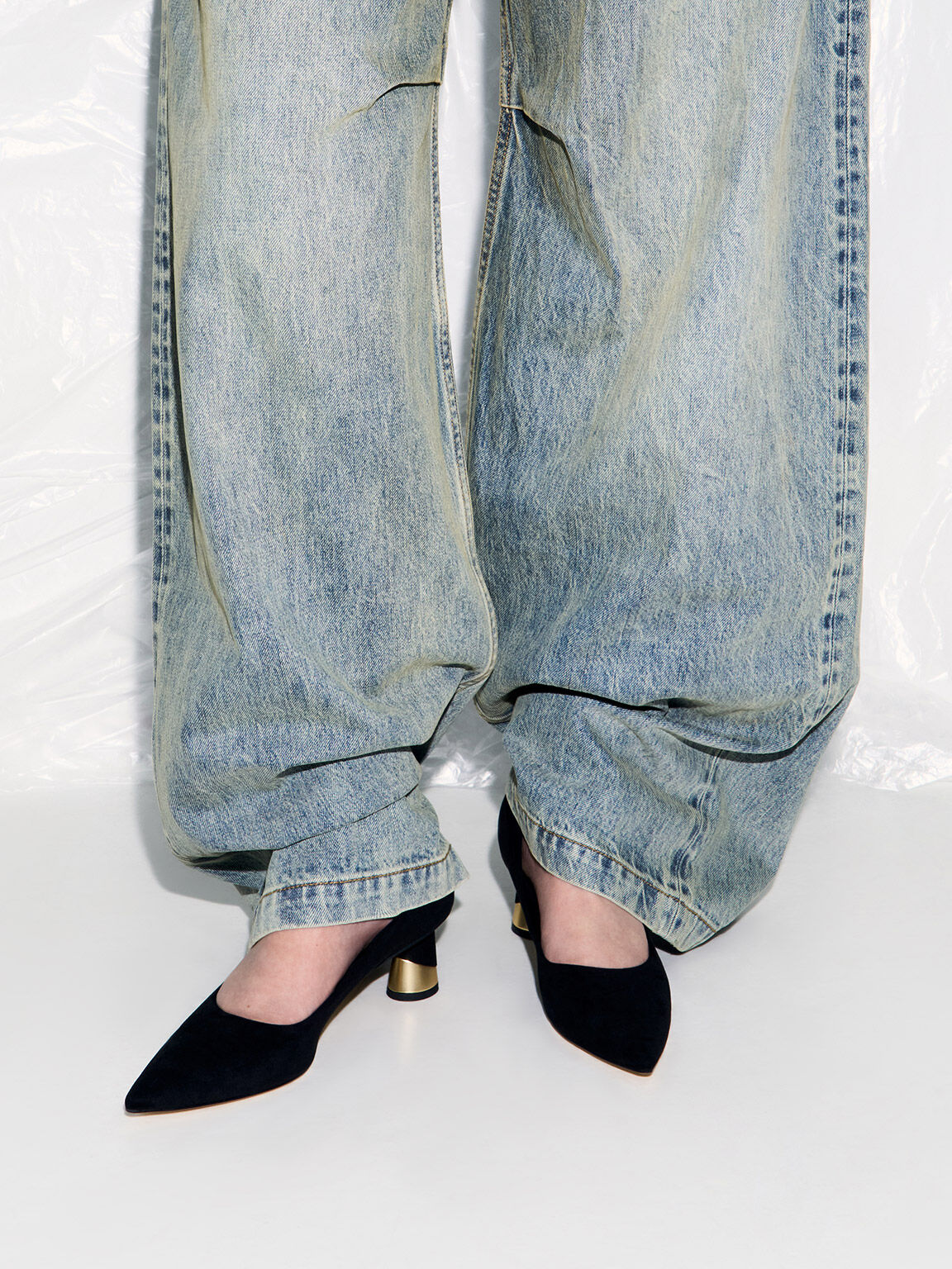 Belanja Sepatu Nyaman & Tas Sehari-hari Wanita | CHARLES & KEITH ID