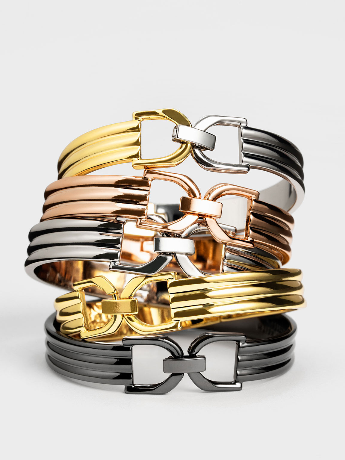 Fall Winter 2022 | Sepatu Boots & Sepatu Heels Chunky | CHARLES & KEITH ID