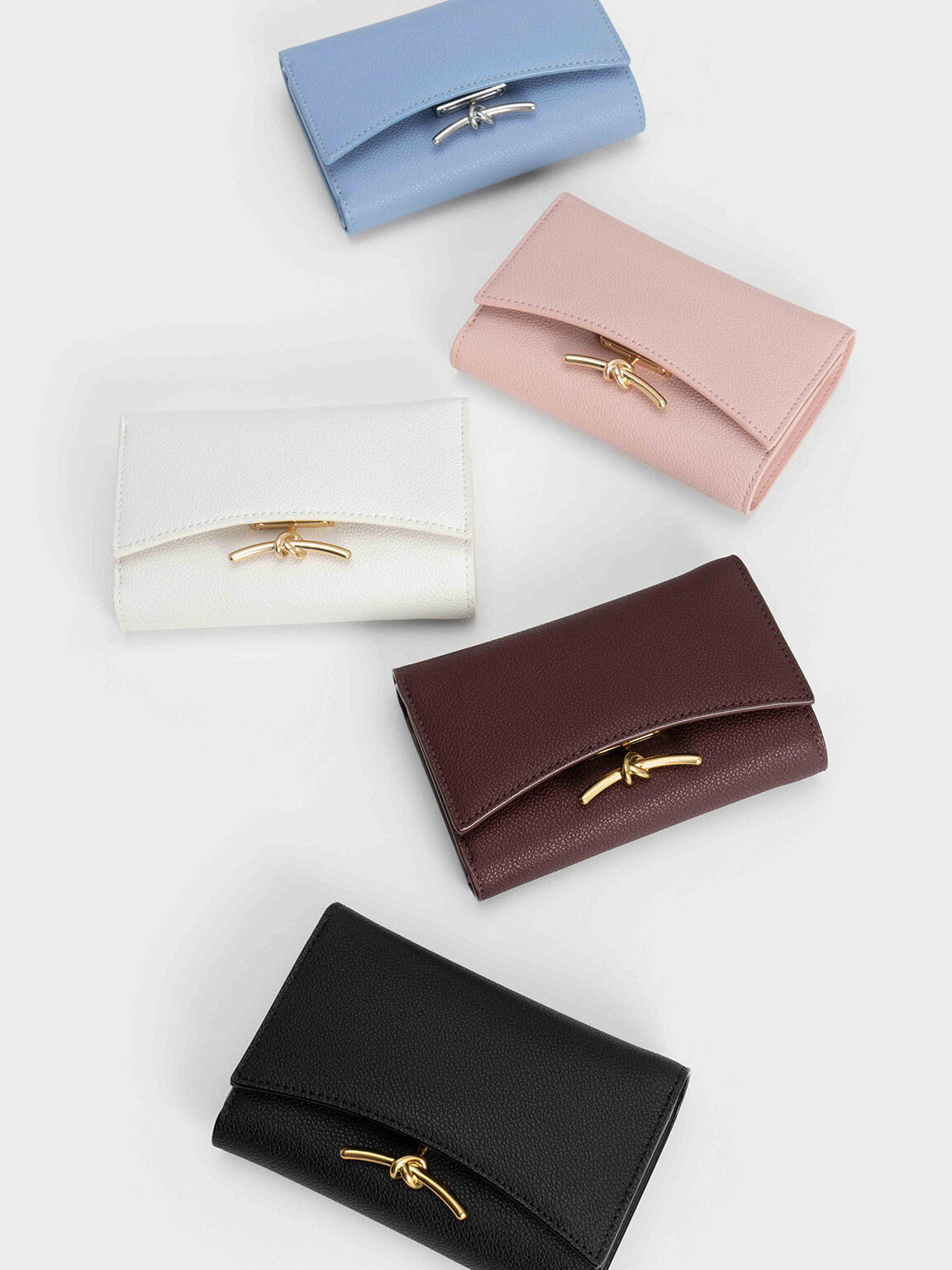 Belanja Dompet Wanita | Gaya Eksklusif | CHARLES & KEITH ID
