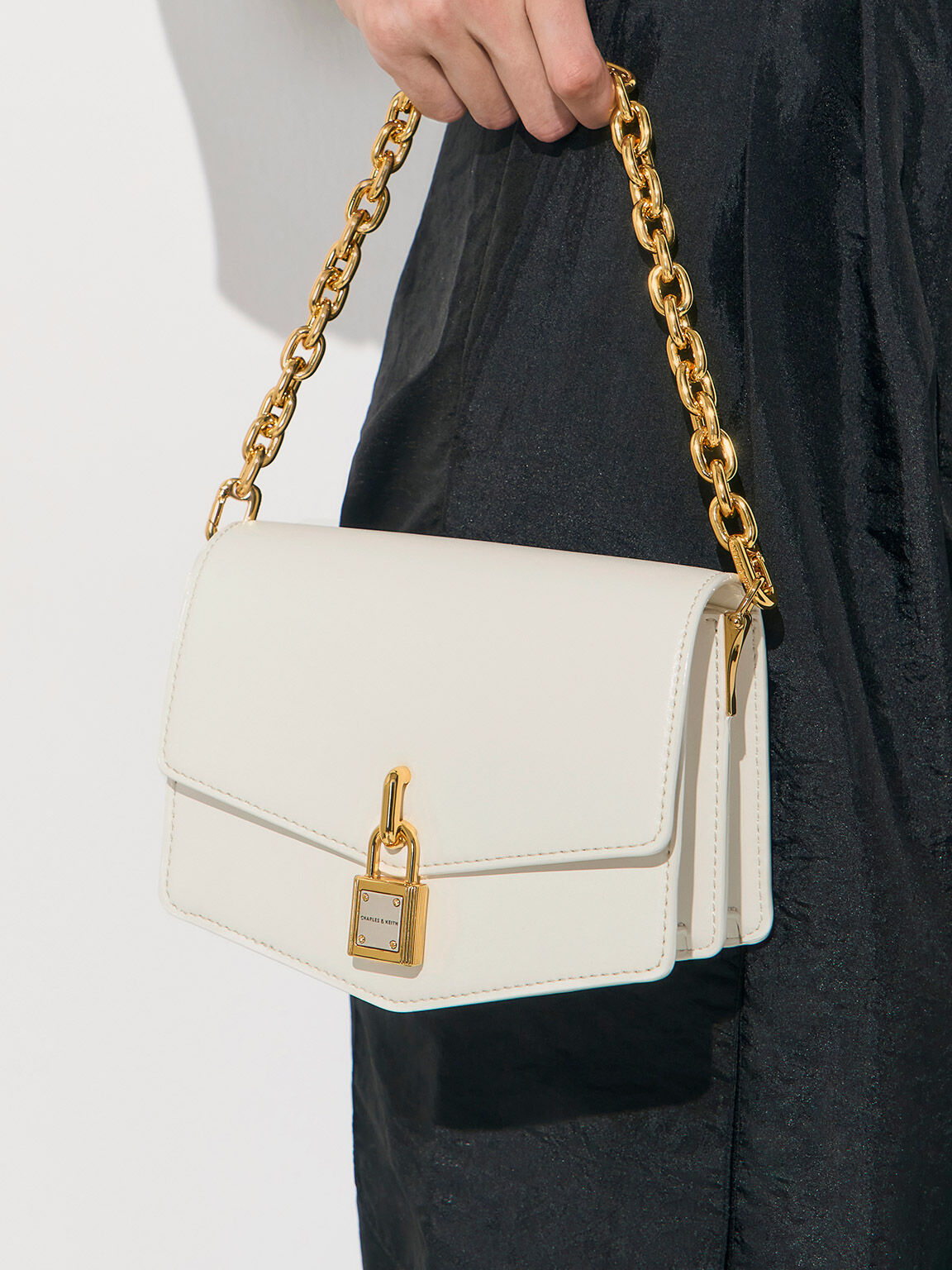 Women's Crossbody Bags | Exclusive Styles | CHARLES & KEITH ID
