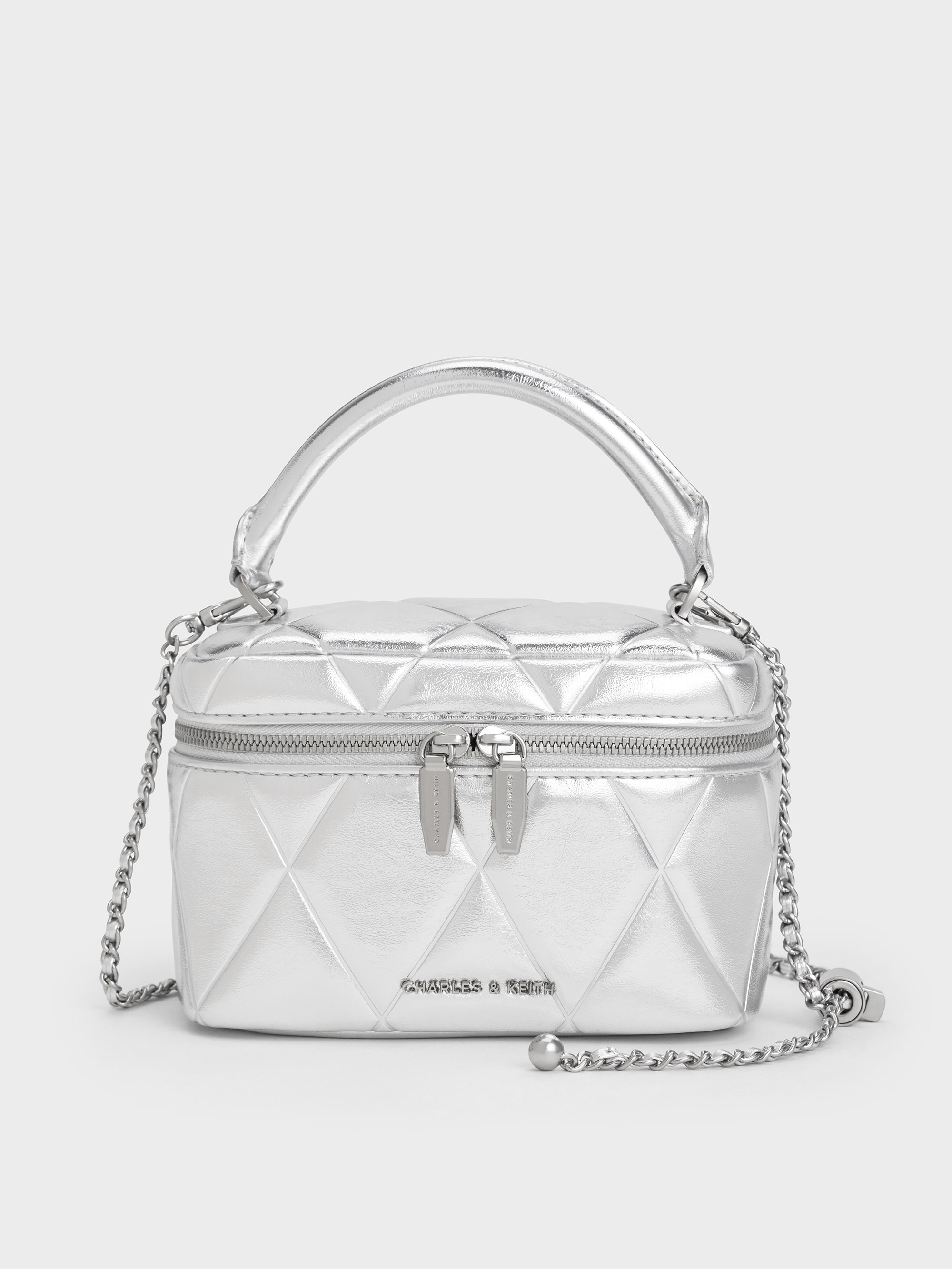 Tas Vanity Top Handle Arwen Metallic - Silver - CHARLES & KEITH ID
